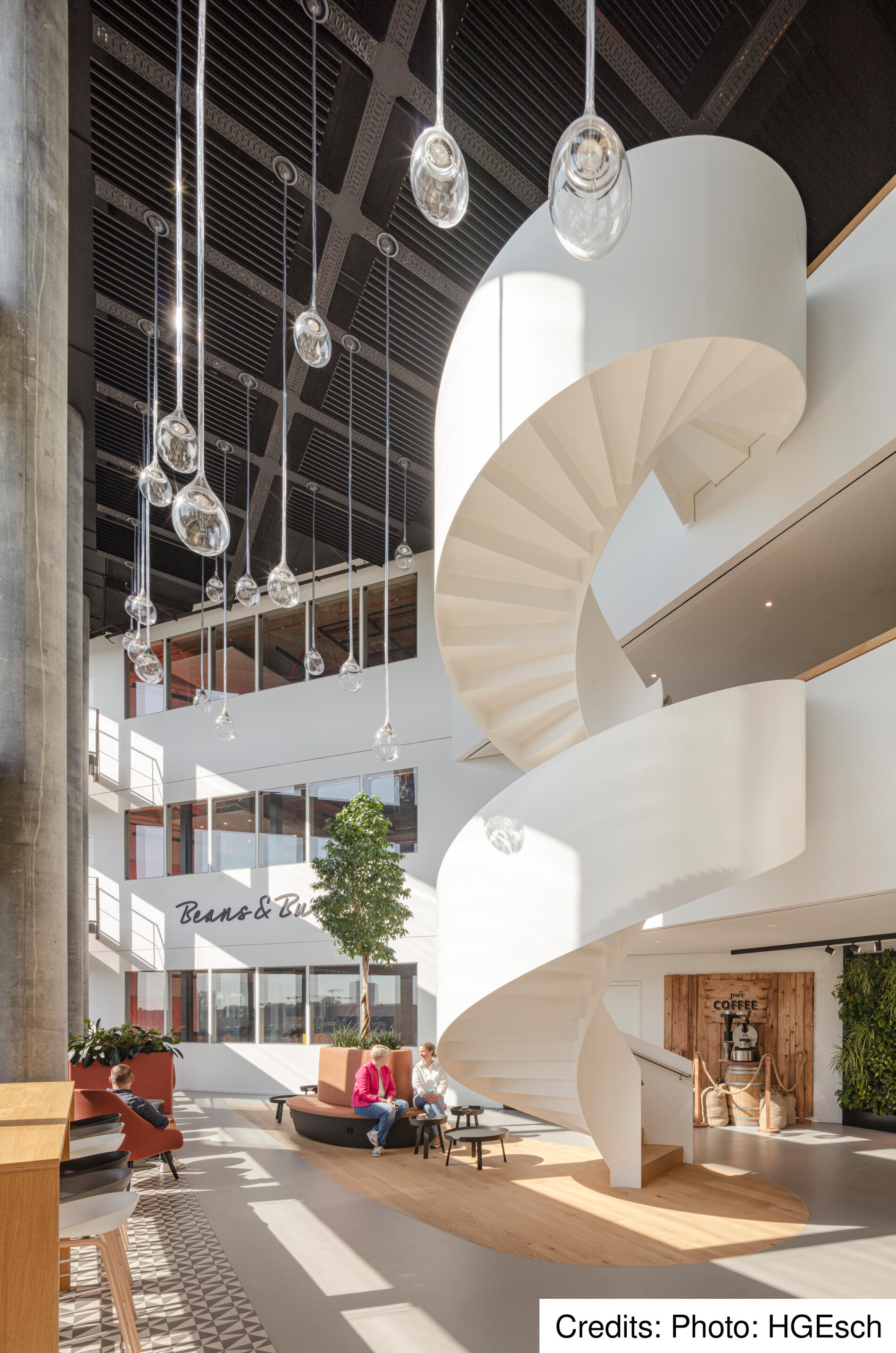 OBO BlackLine überzeugt im vertikalen Bürocampus Eclipse | OBO